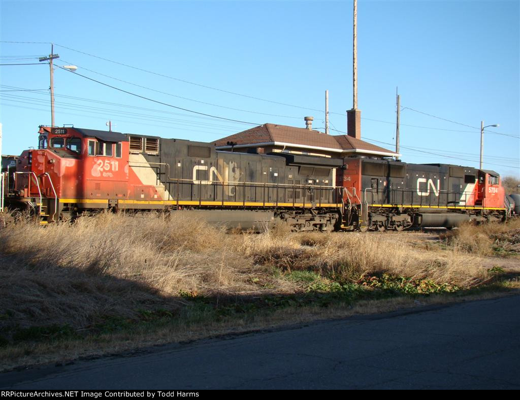 CN 2511